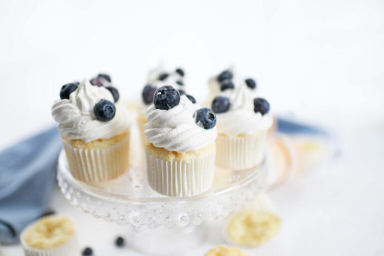 Easy Angel Food Cake Cupcakes - Muffin Tin Recipes
