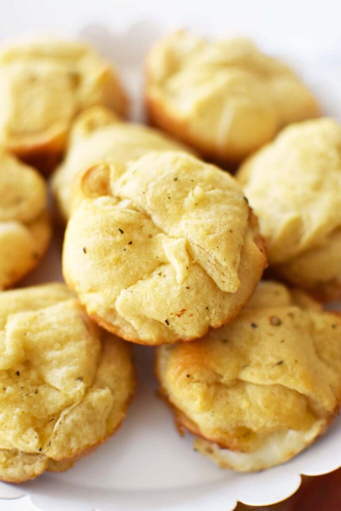 Easiest Cheese Stuffed Garlic Bread Bites - Muffin Tin Recipes